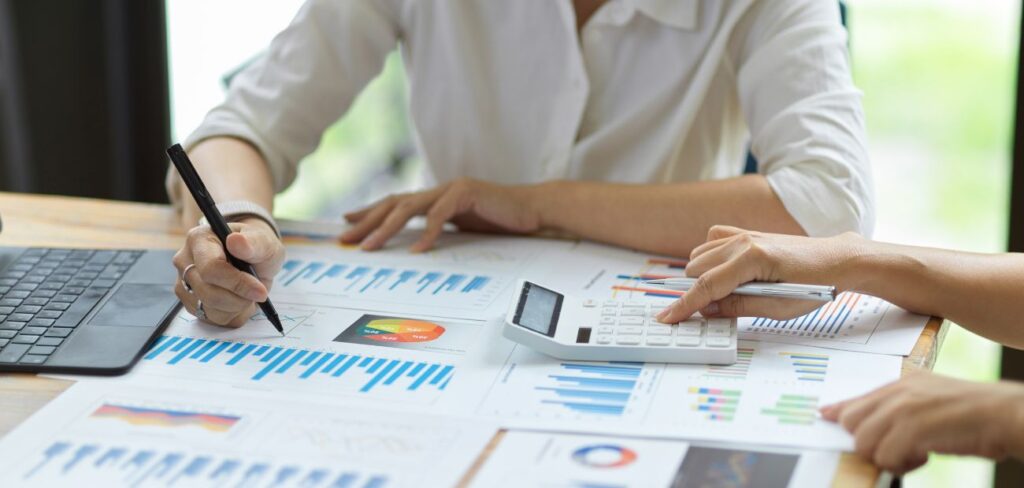 Variables cuantitativas: definición, tipos y análisis | Marketeros LATAM